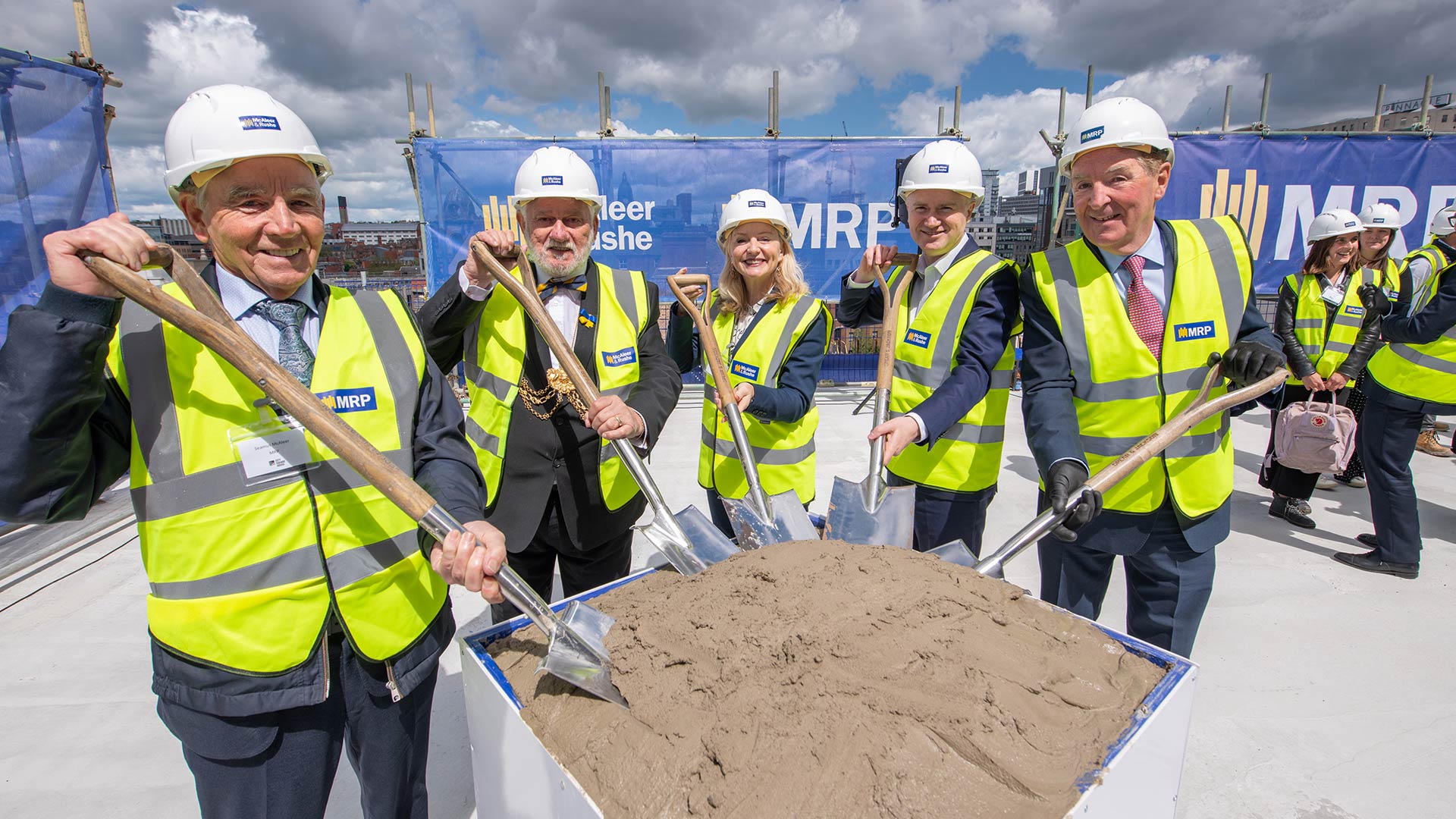 Landmark Leeds City Centre Office Building “Topped Out” - City Square House